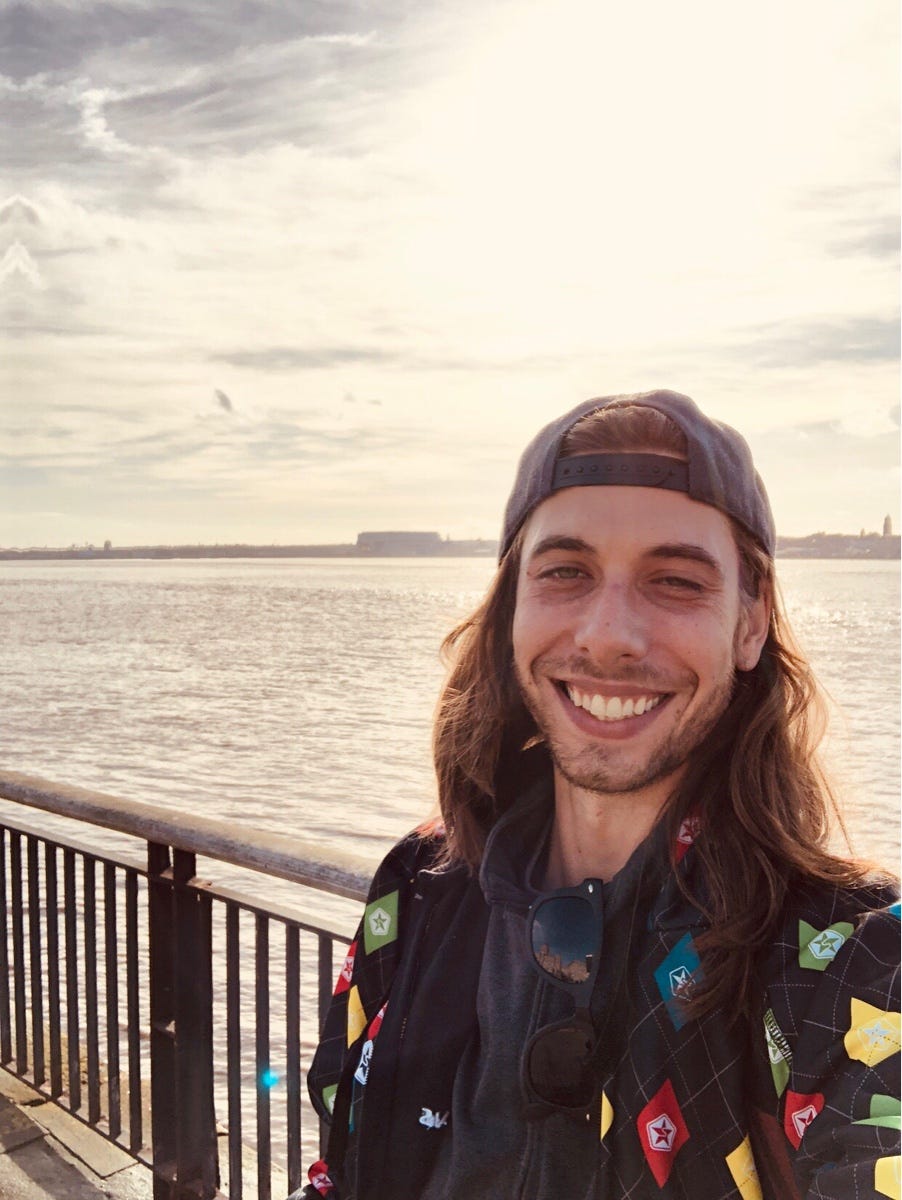 Christopher Hayes – Medium