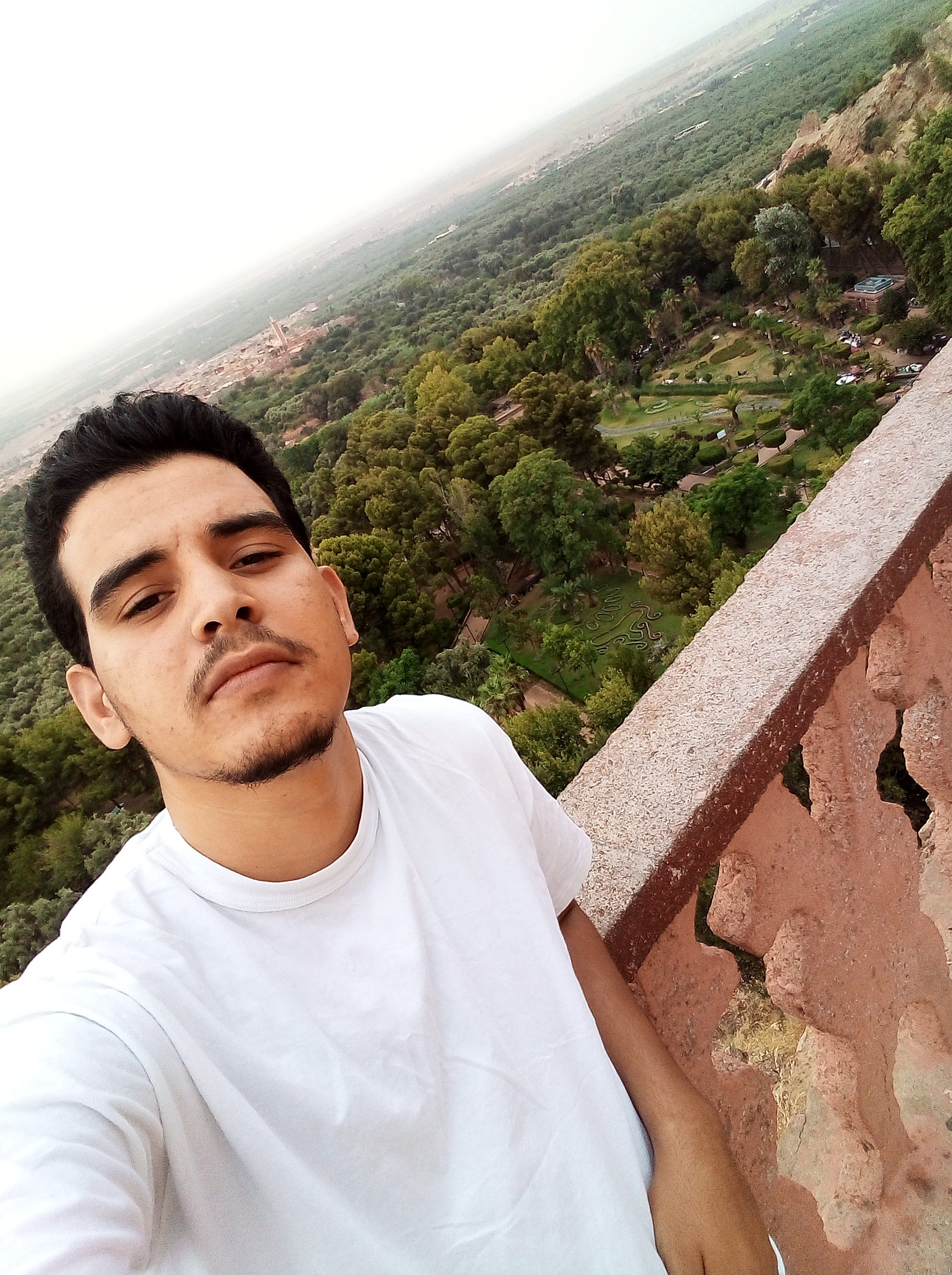 Mashate ayoub – Medium