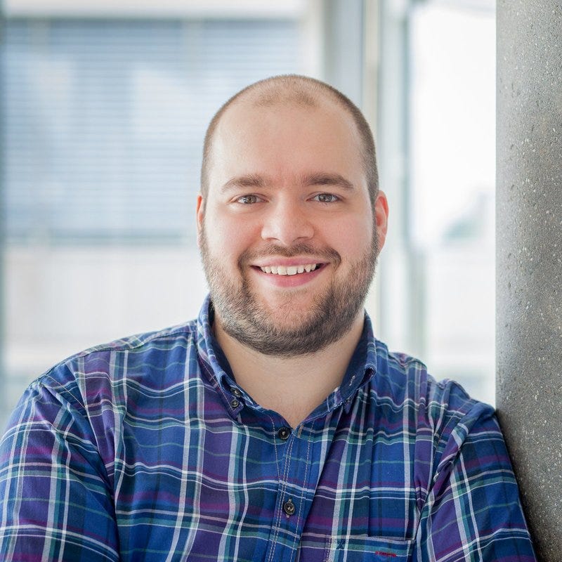 Tim Tressel – Medium