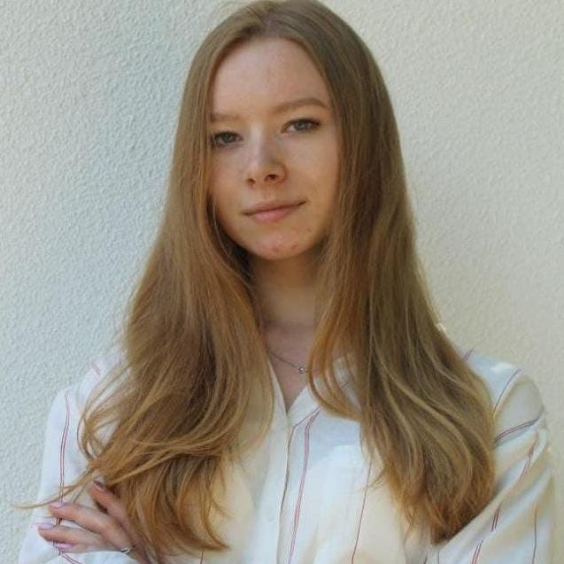 Anastasiia Seneliuk – Medium