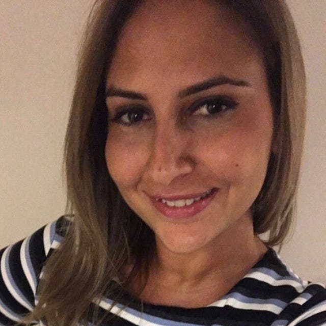 About – Ayeh Far – Medium