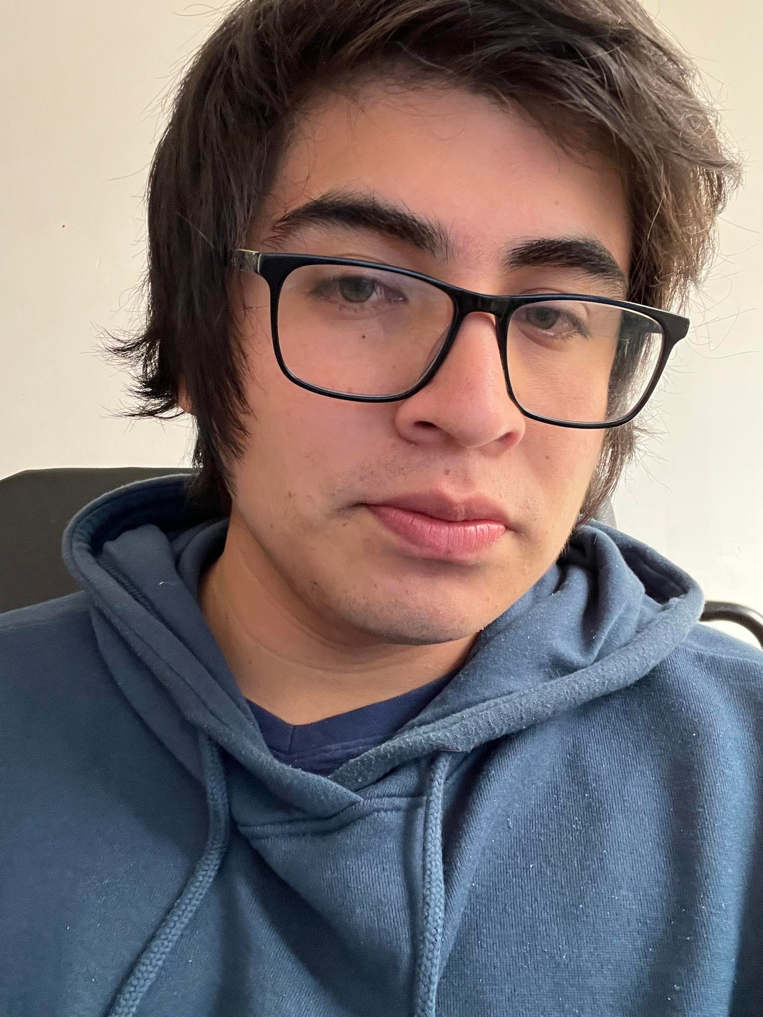 Edwardo Enriquez – Medium