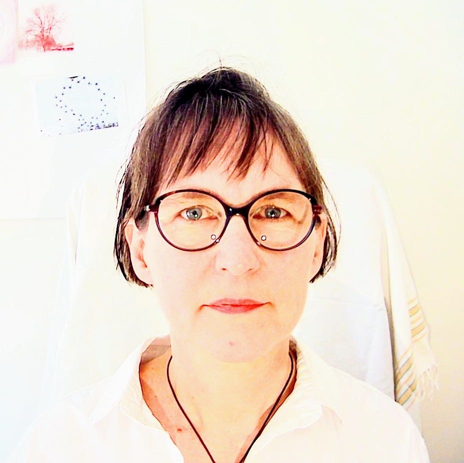 Lucille Valentine – Medium