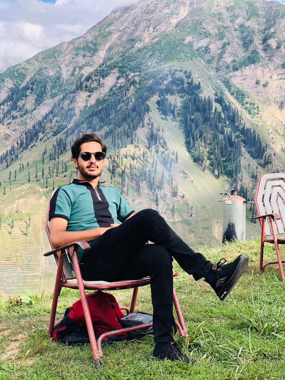 Zain DANISH – Medium