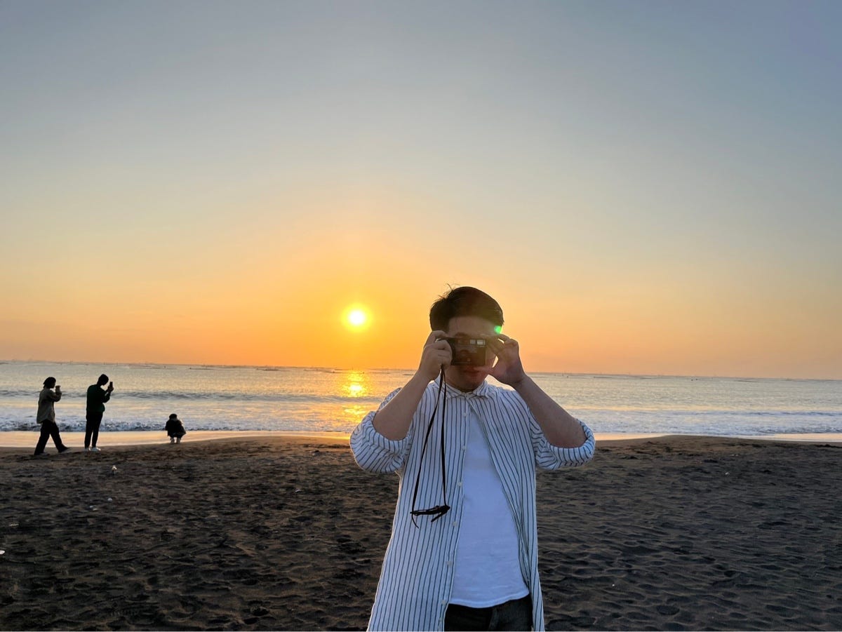 Yu-Jen, Ho – Medium