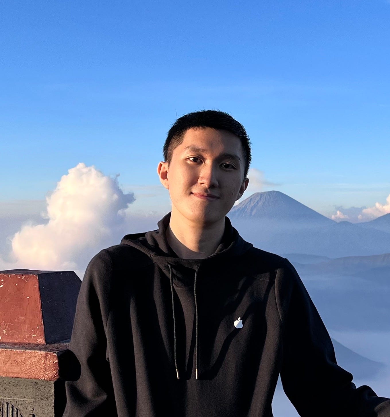 Andrean Lay – Medium