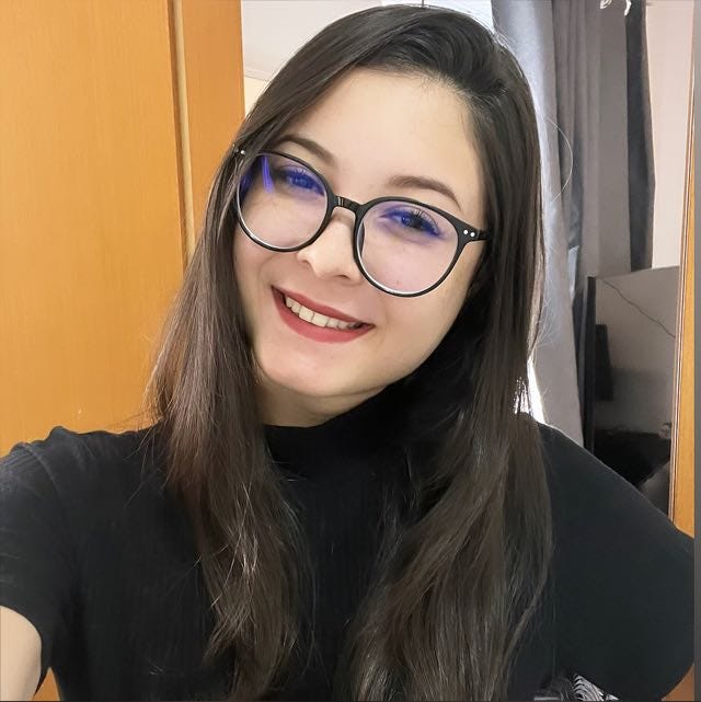 Rayana Prata – Medium