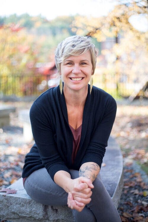 Jennifer Hudziec – Medium