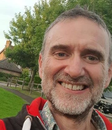 Sim Elliott – Medium