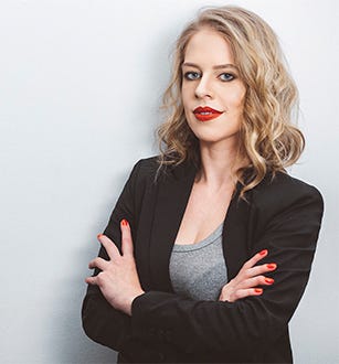 Nadya Romanowski – Medium
