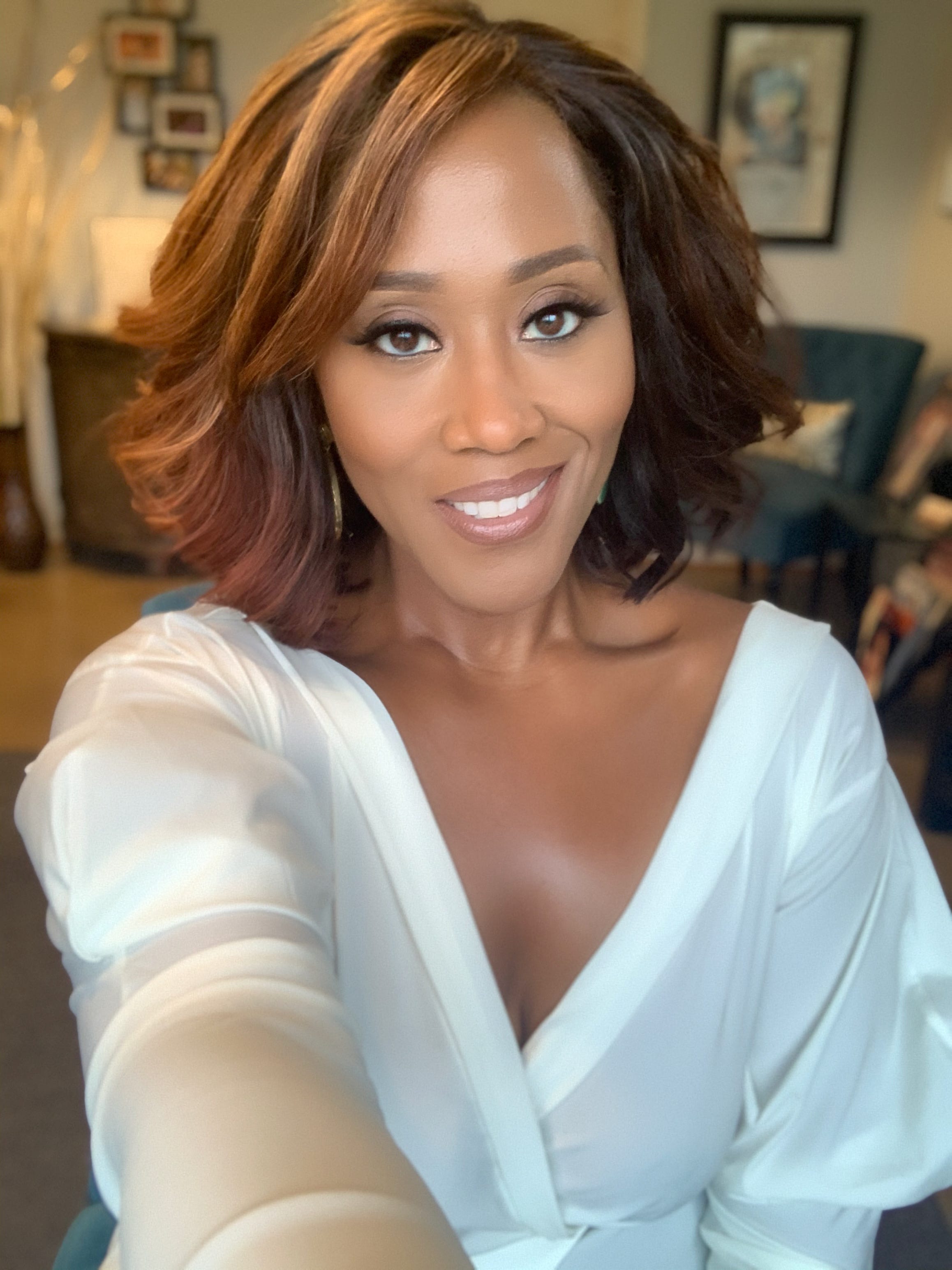 Shauné Hayes – Medium