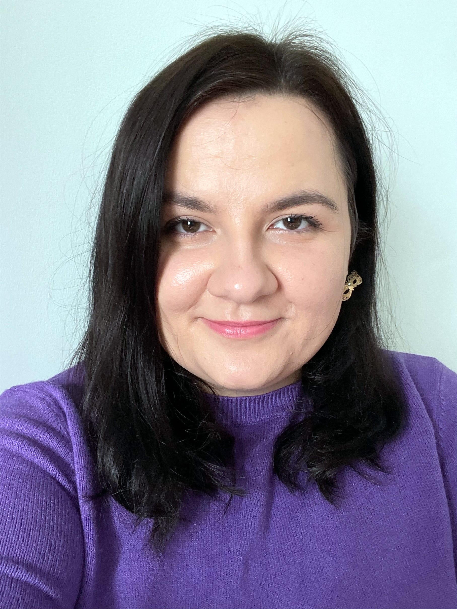 Elena H. – Medium