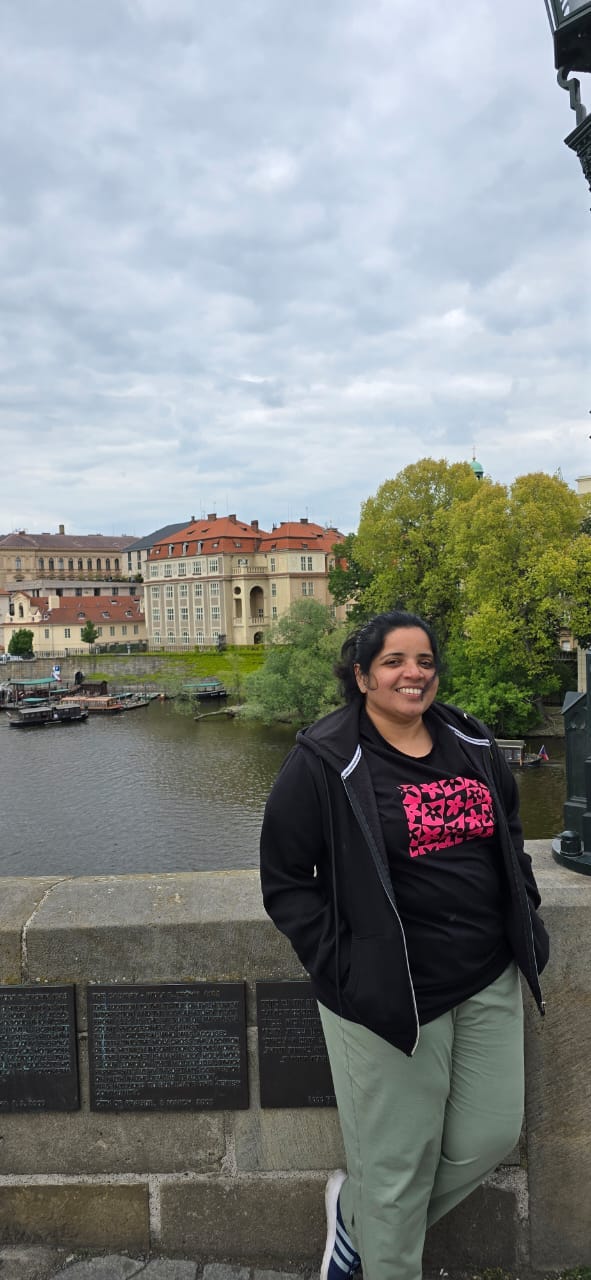 Annie Maria Issac – Medium