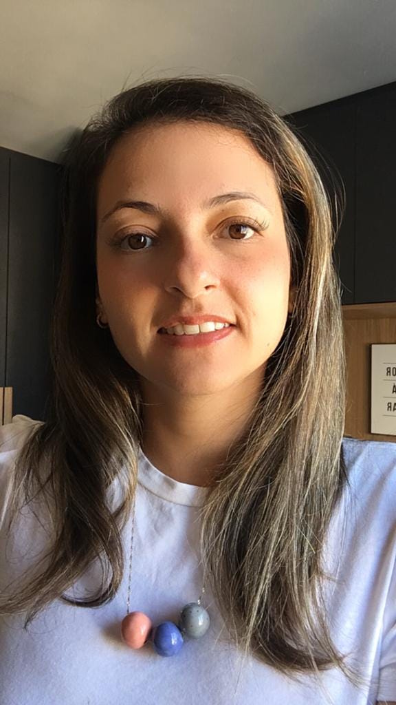 Anna Claudia Andrade – Medium