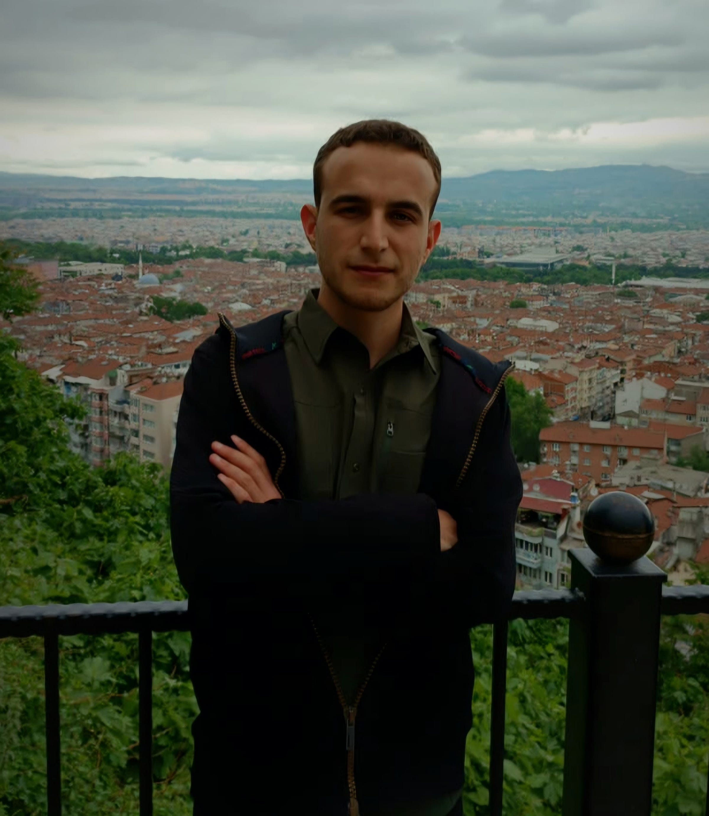 Sami Gündoğan – Medium