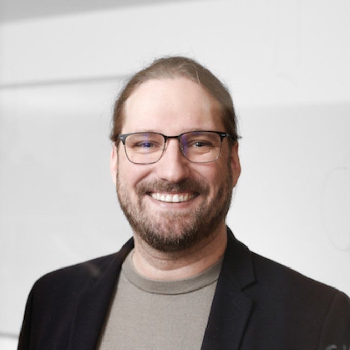 Jan Szczepanski – Medium