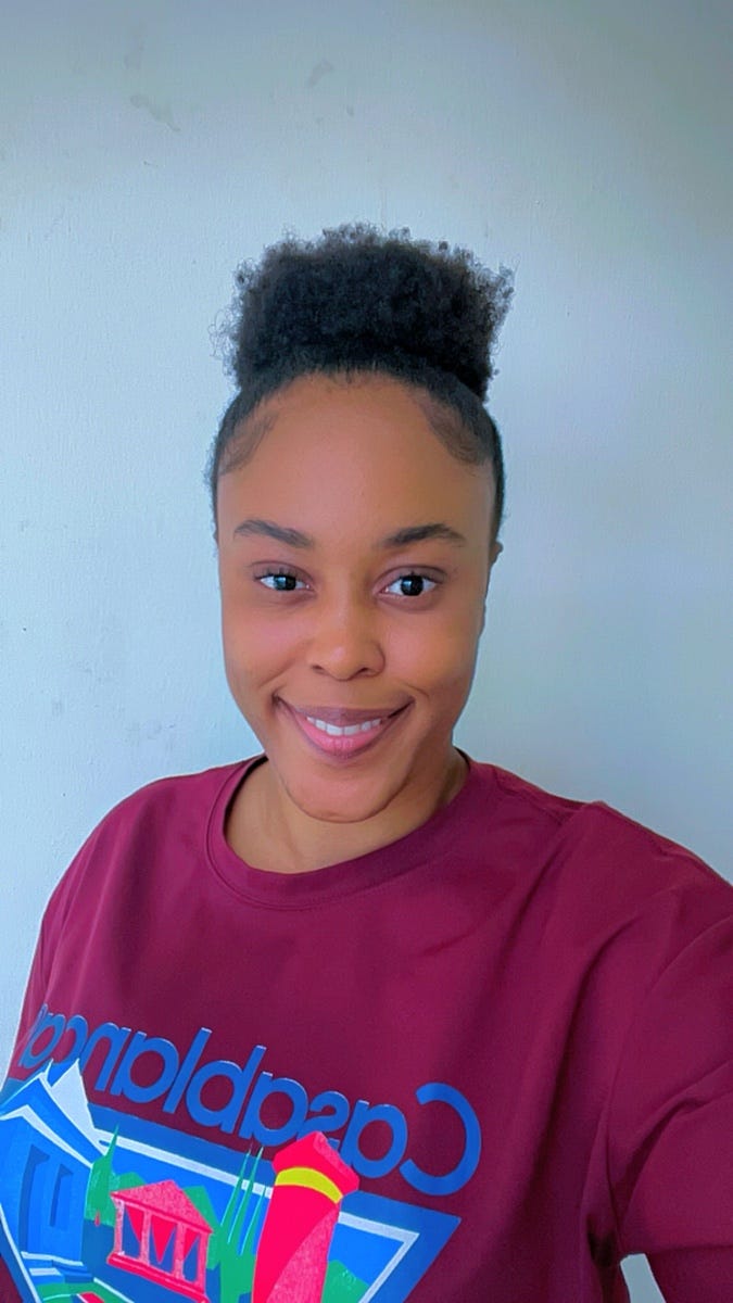 Praise Dike – Medium