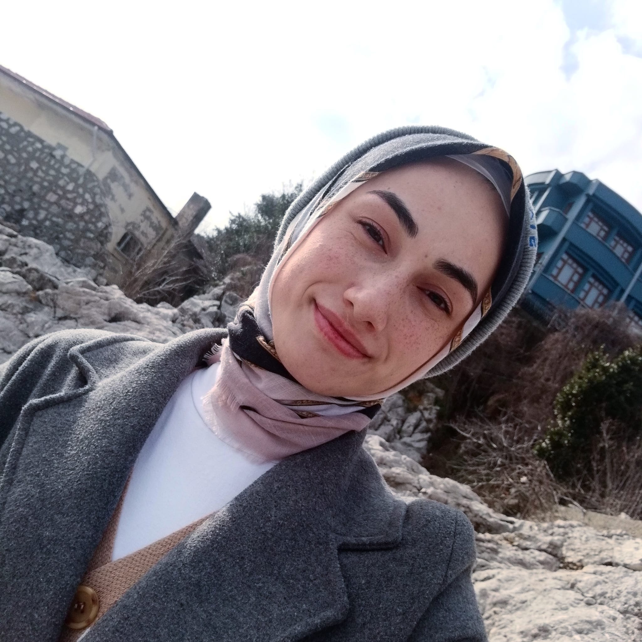 Nursima Asilturk – Medium