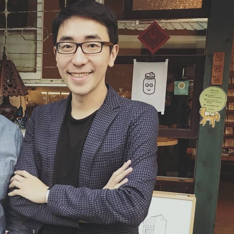 Yang Jen Chieh – Medium