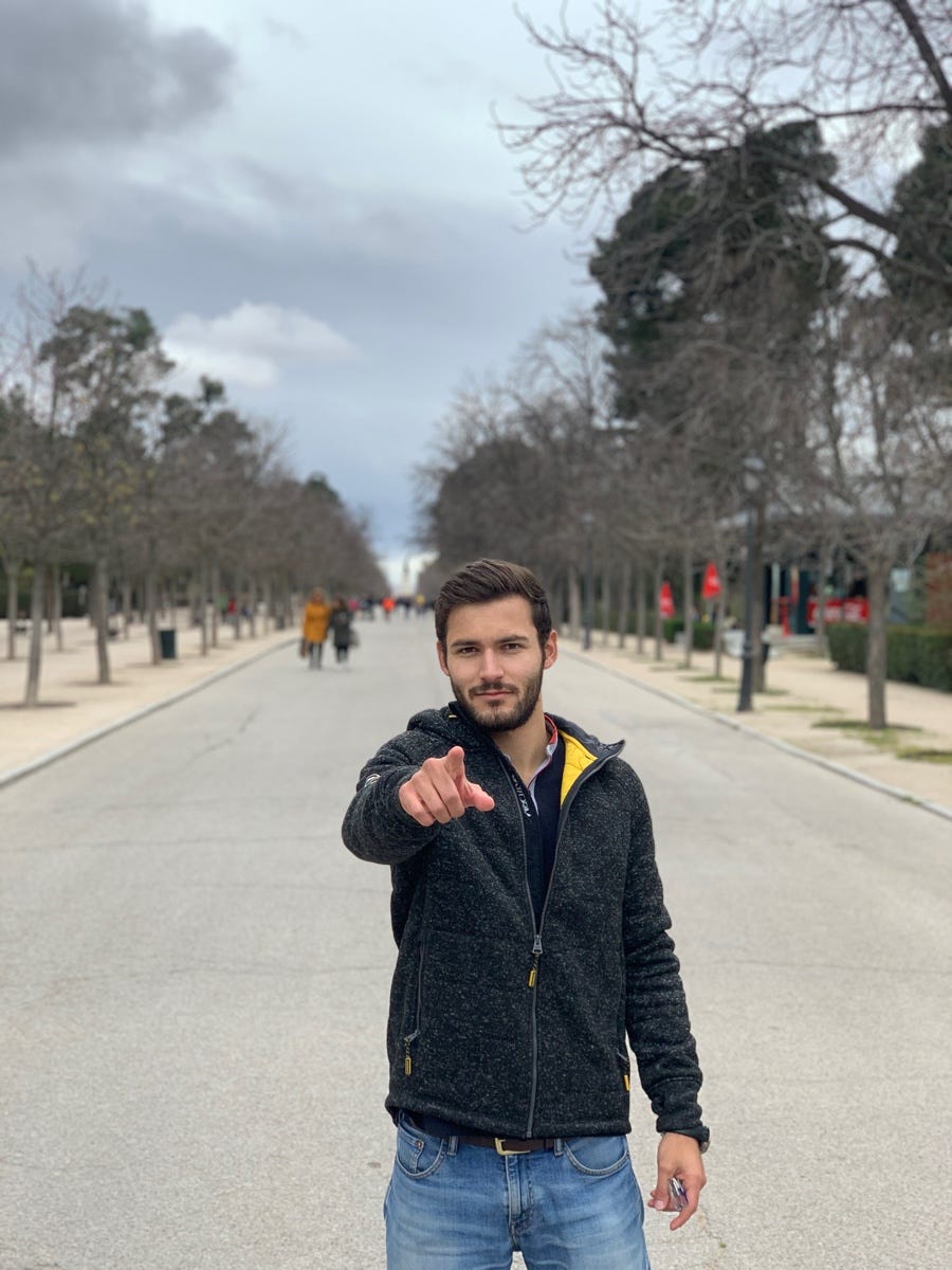 Daniel Ospina – Medium