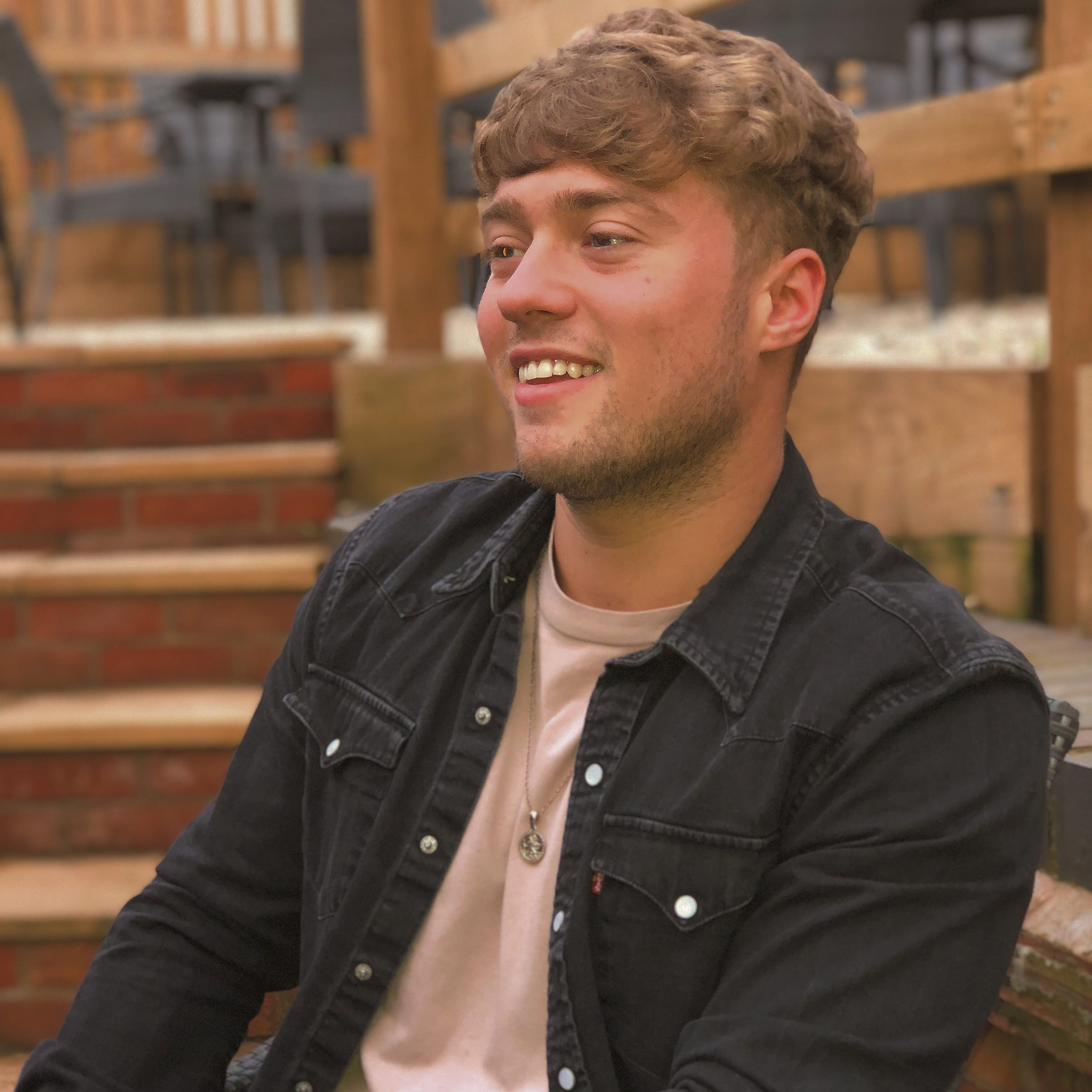 Jake Daffern – Medium