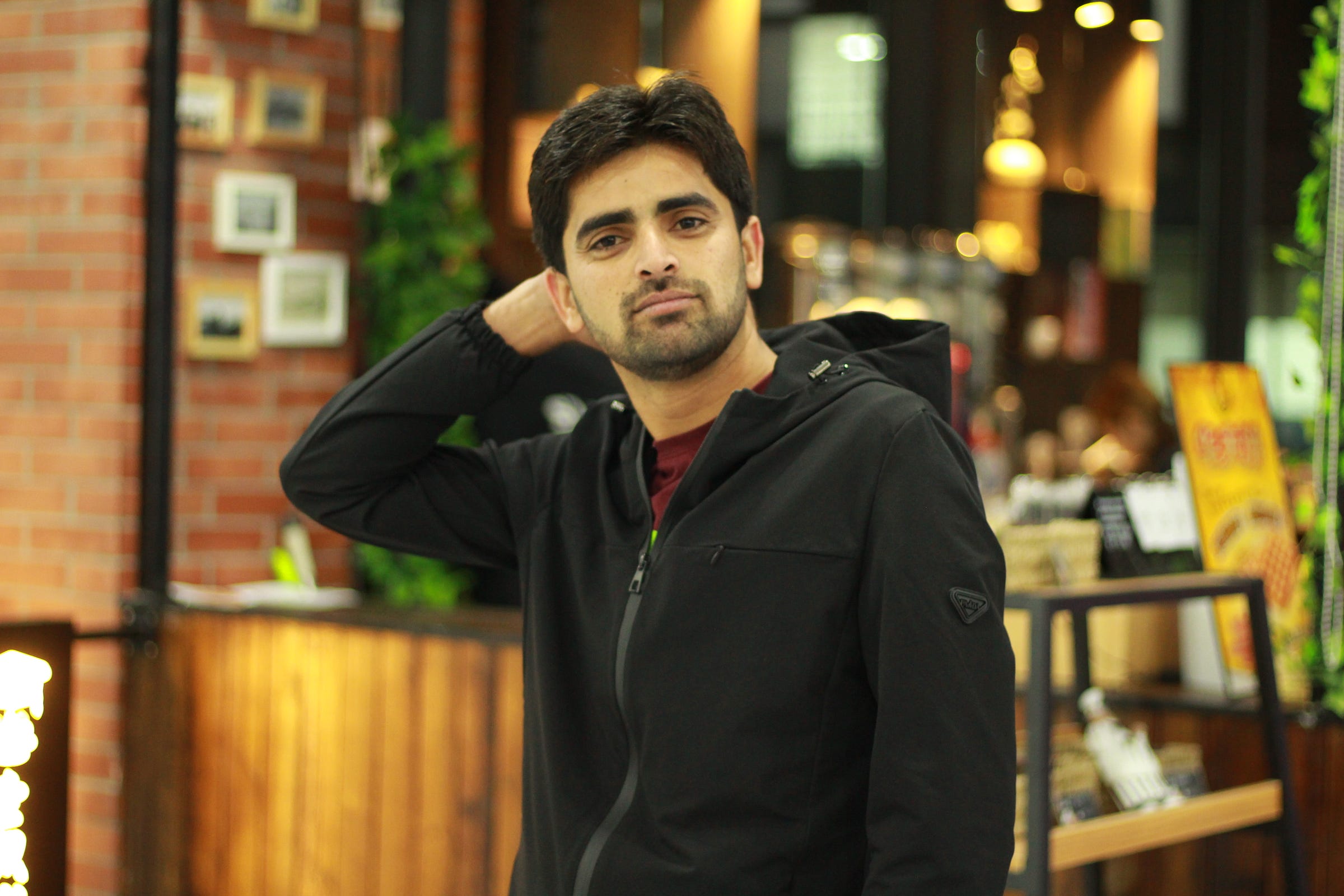 Qaisar Abbas – Medium