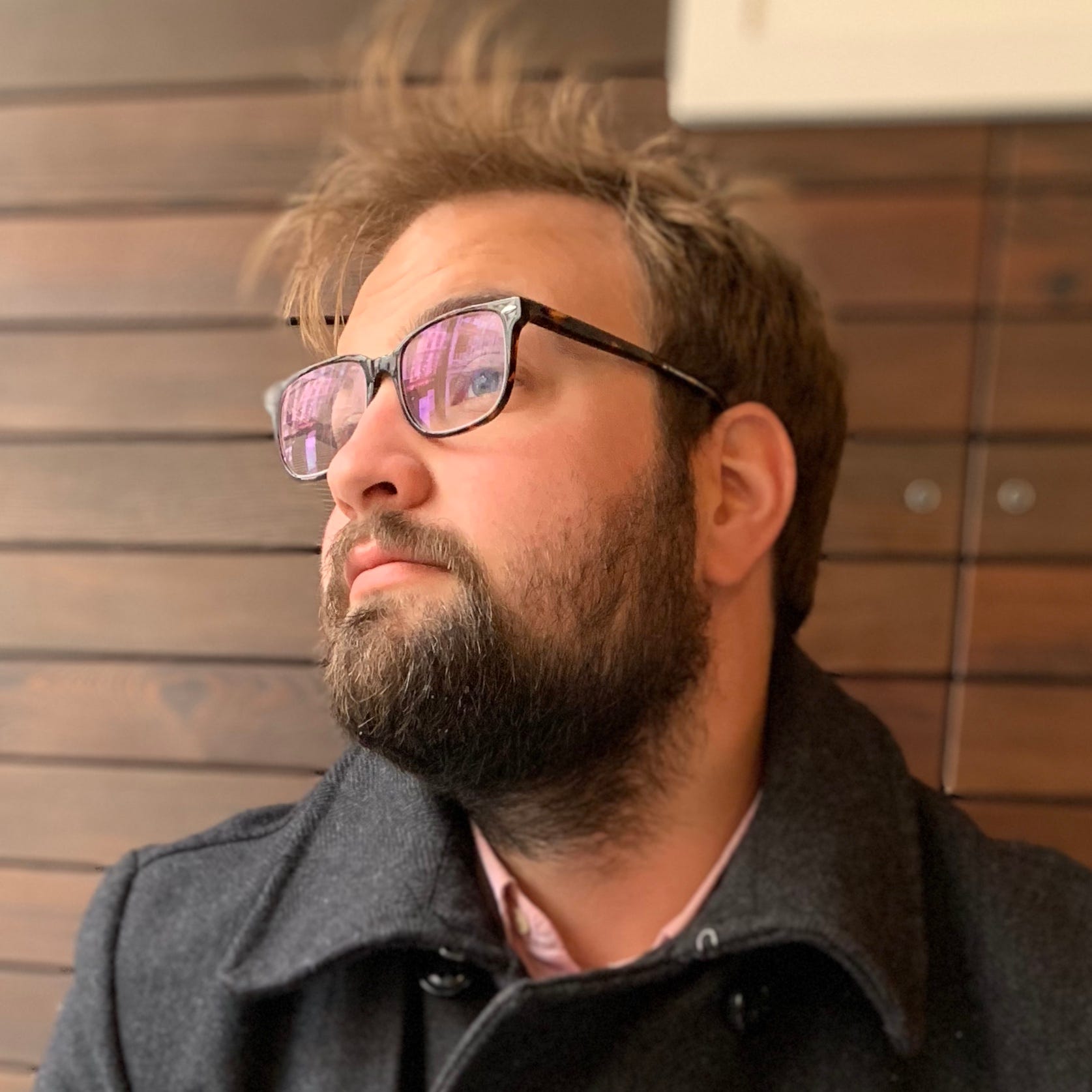 Xavier Mirabelli-Montan – Medium