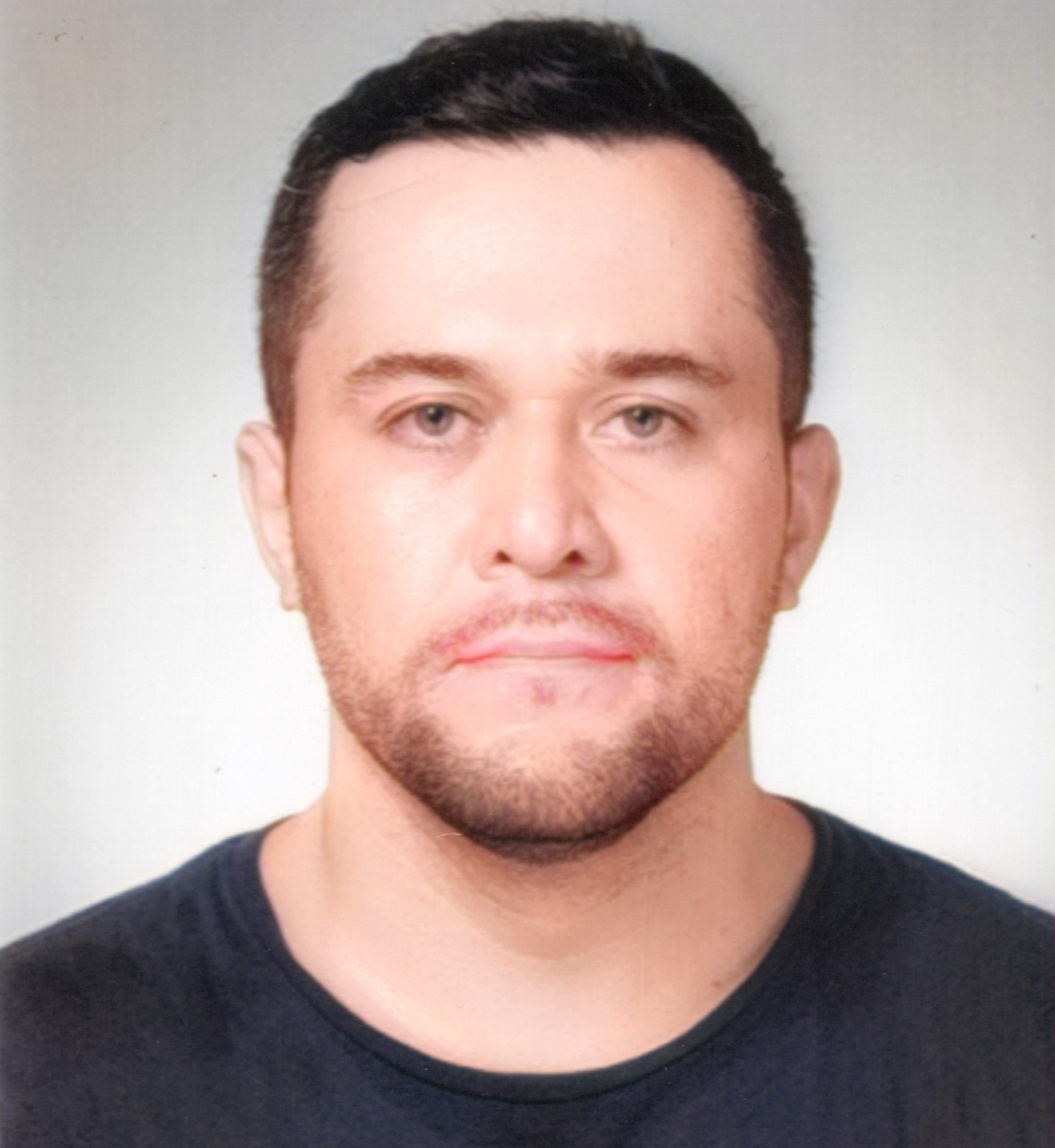 Angel Pérez – Medium
