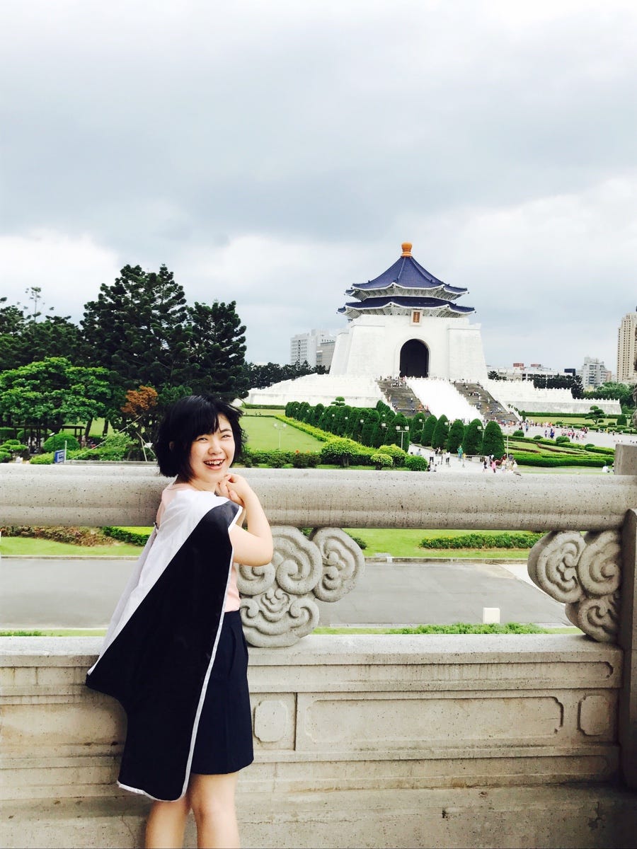 Chang Fang-Rung – Medium