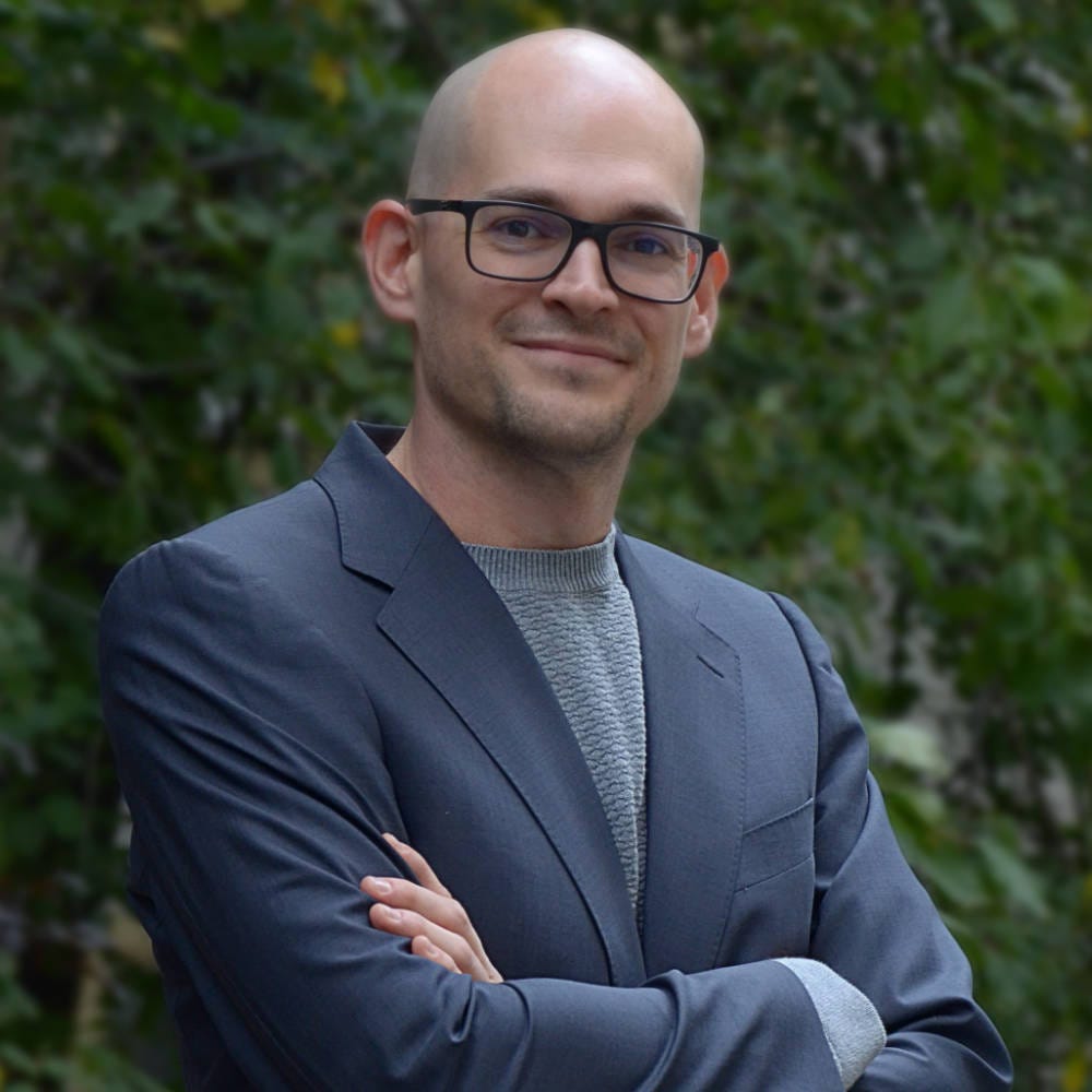 Thomas Urban – Medium