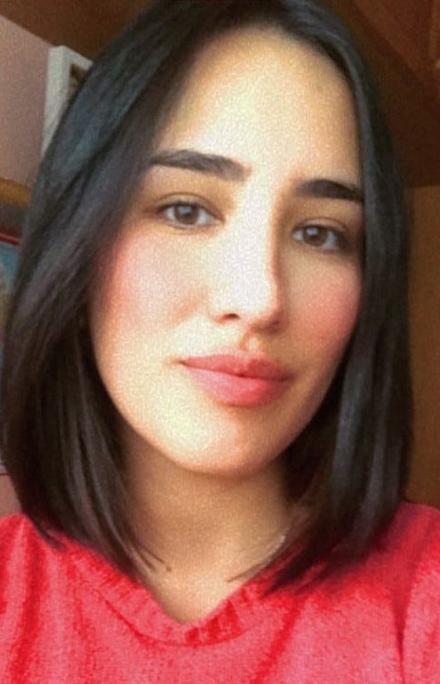 Ana Gamarra – Medium