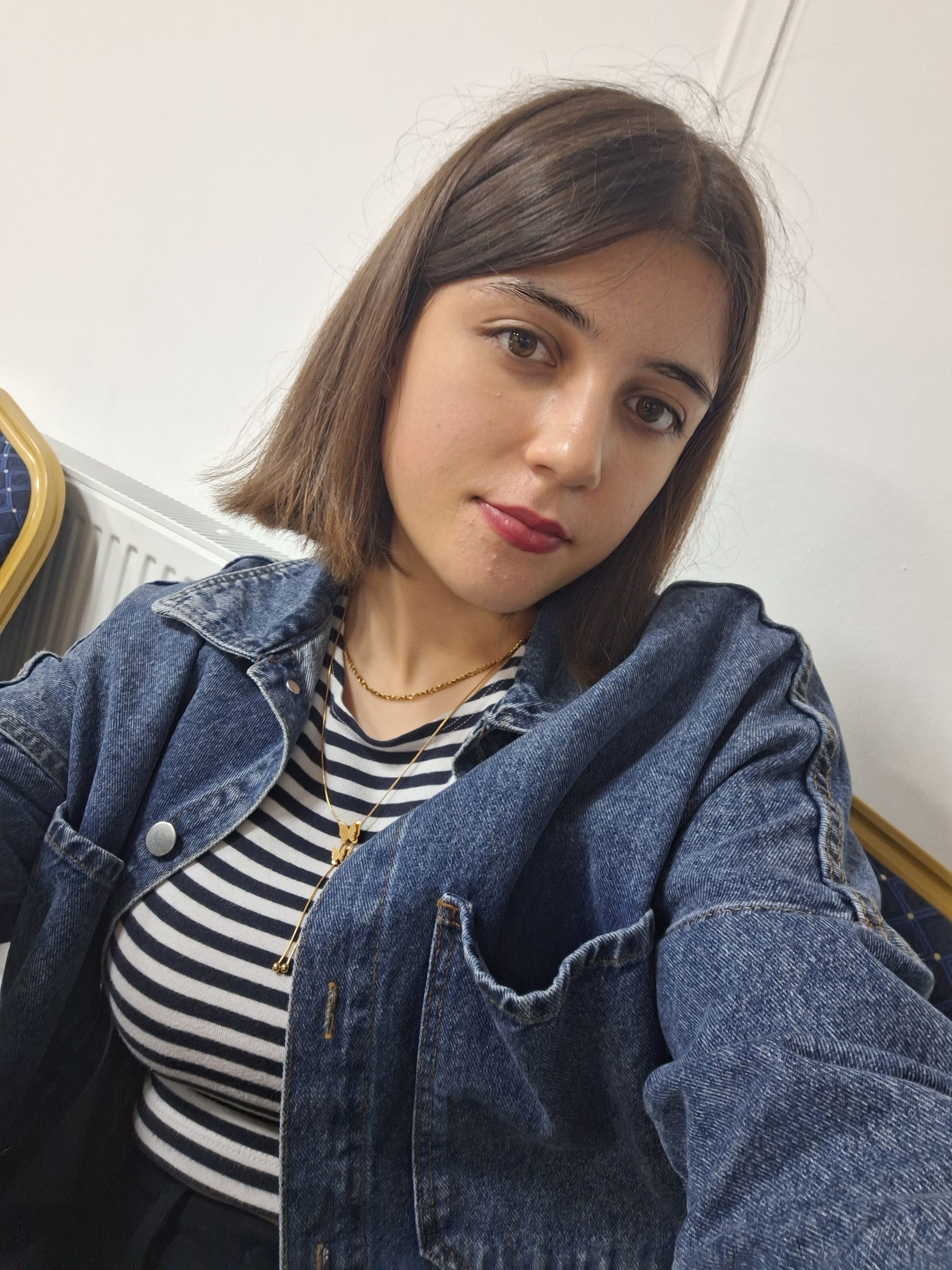 Esra Türk – Medium