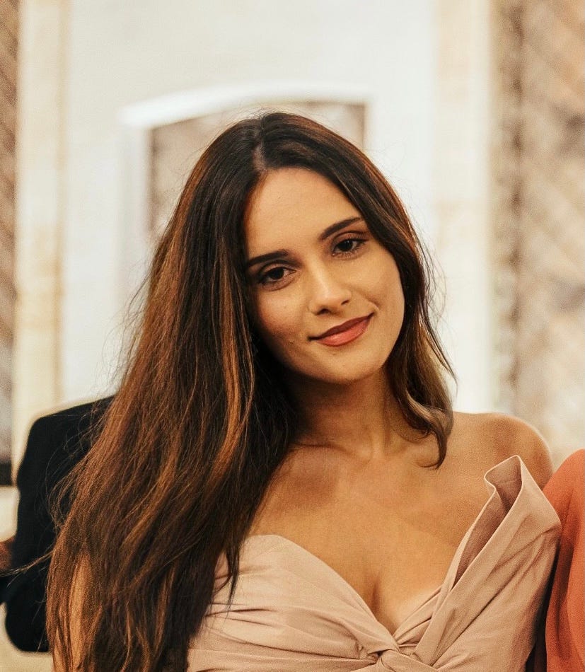 Fabiana Calianni – Medium