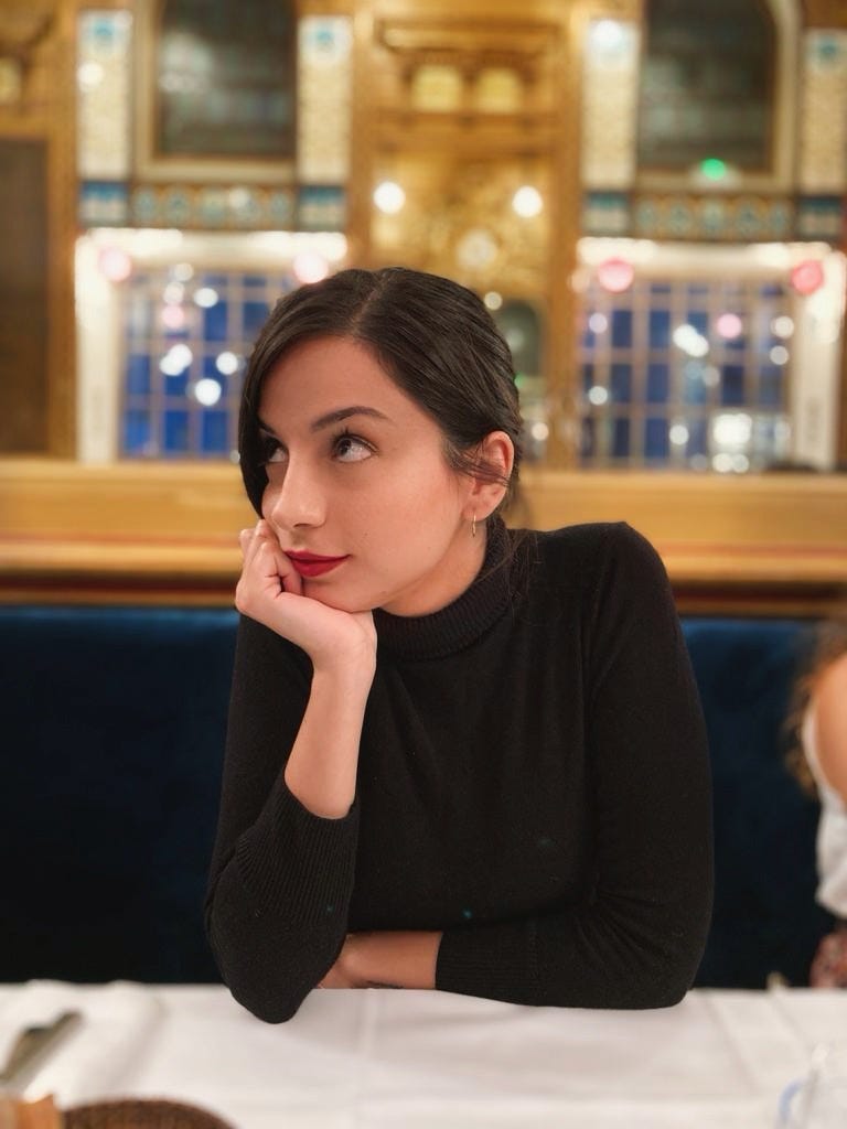 Merve Alsan – Medium