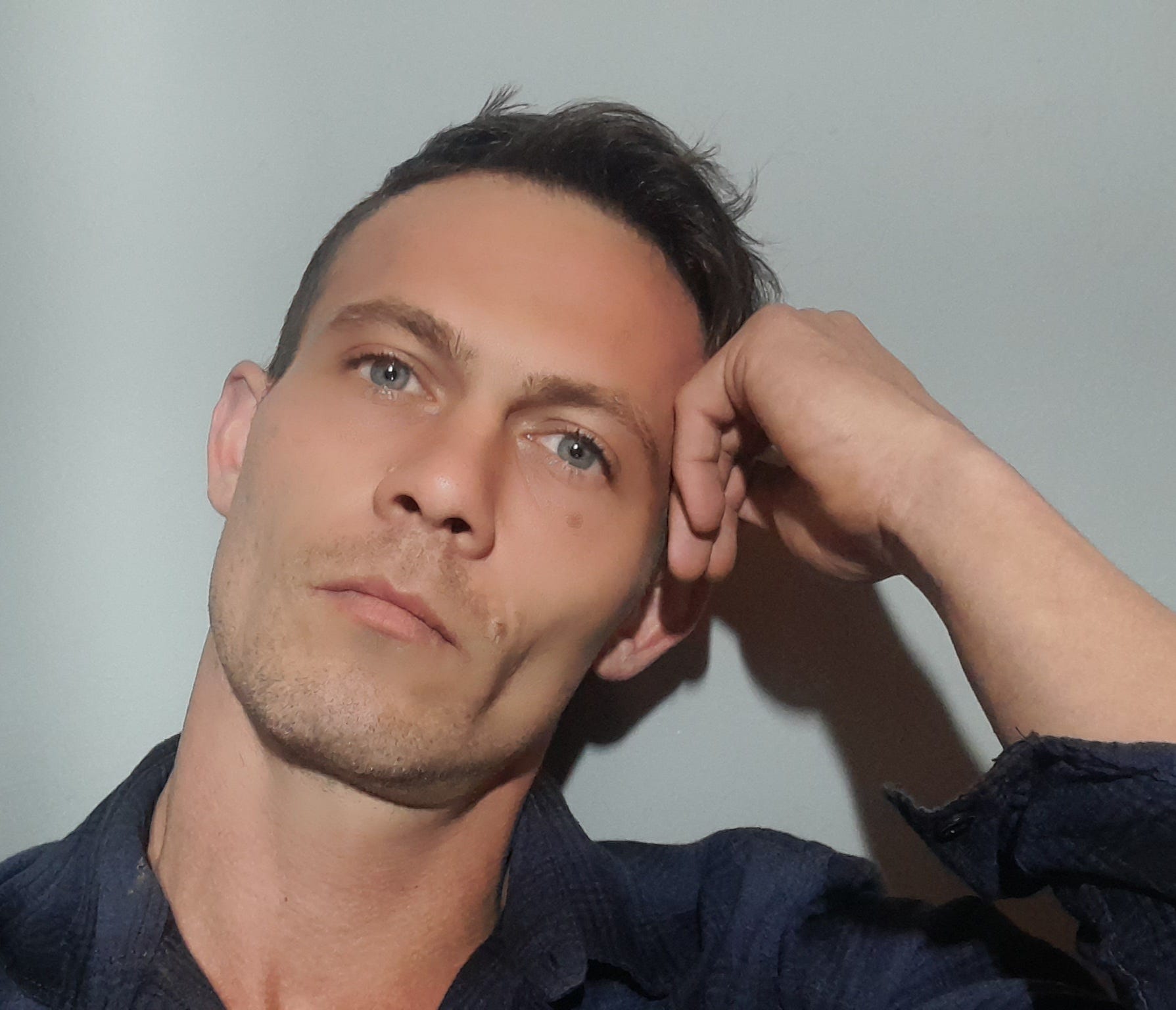 Luke Clarke McLeod – Medium