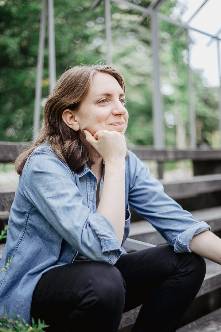 Emily Lange – Medium