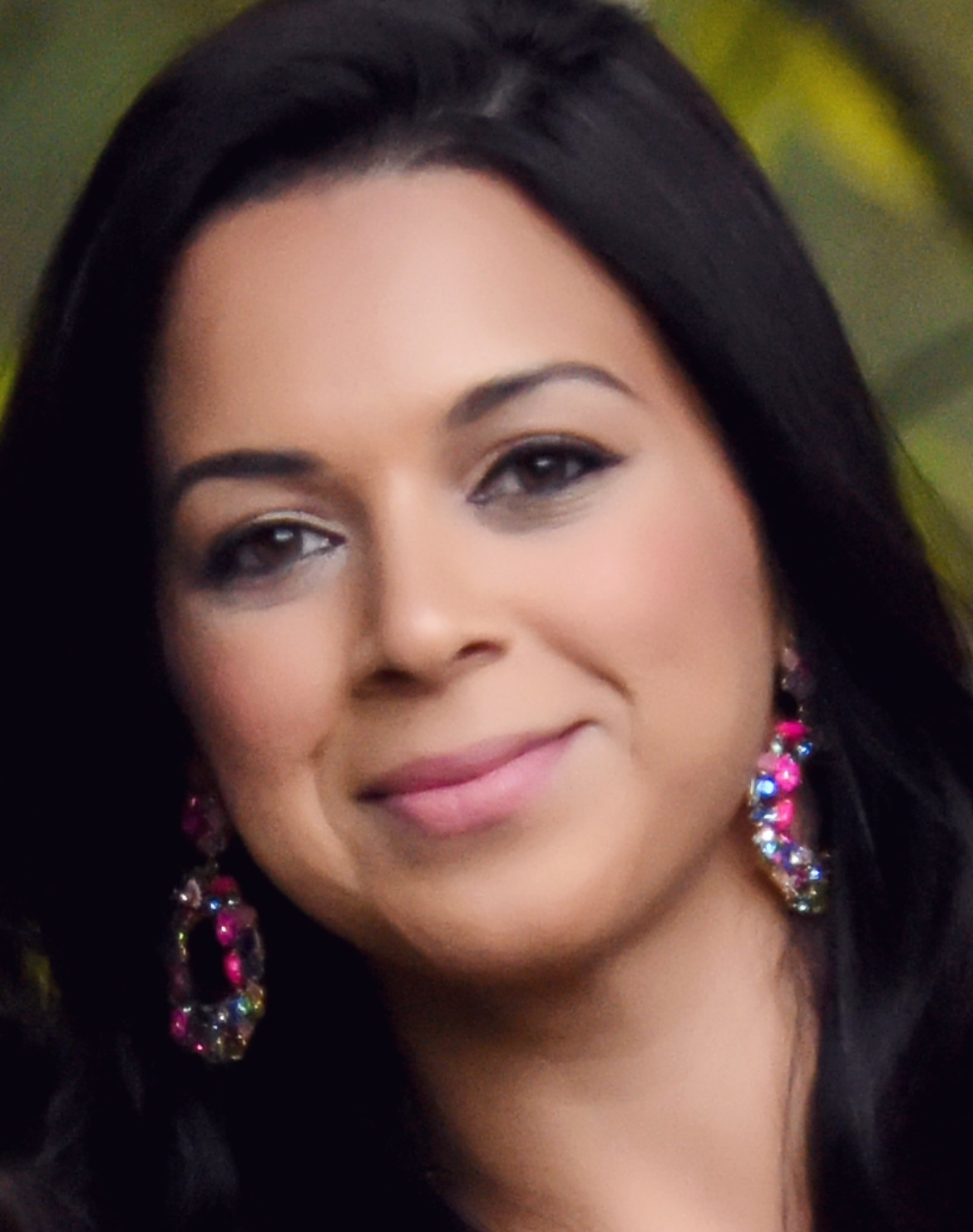 Huma Razvi – Medium