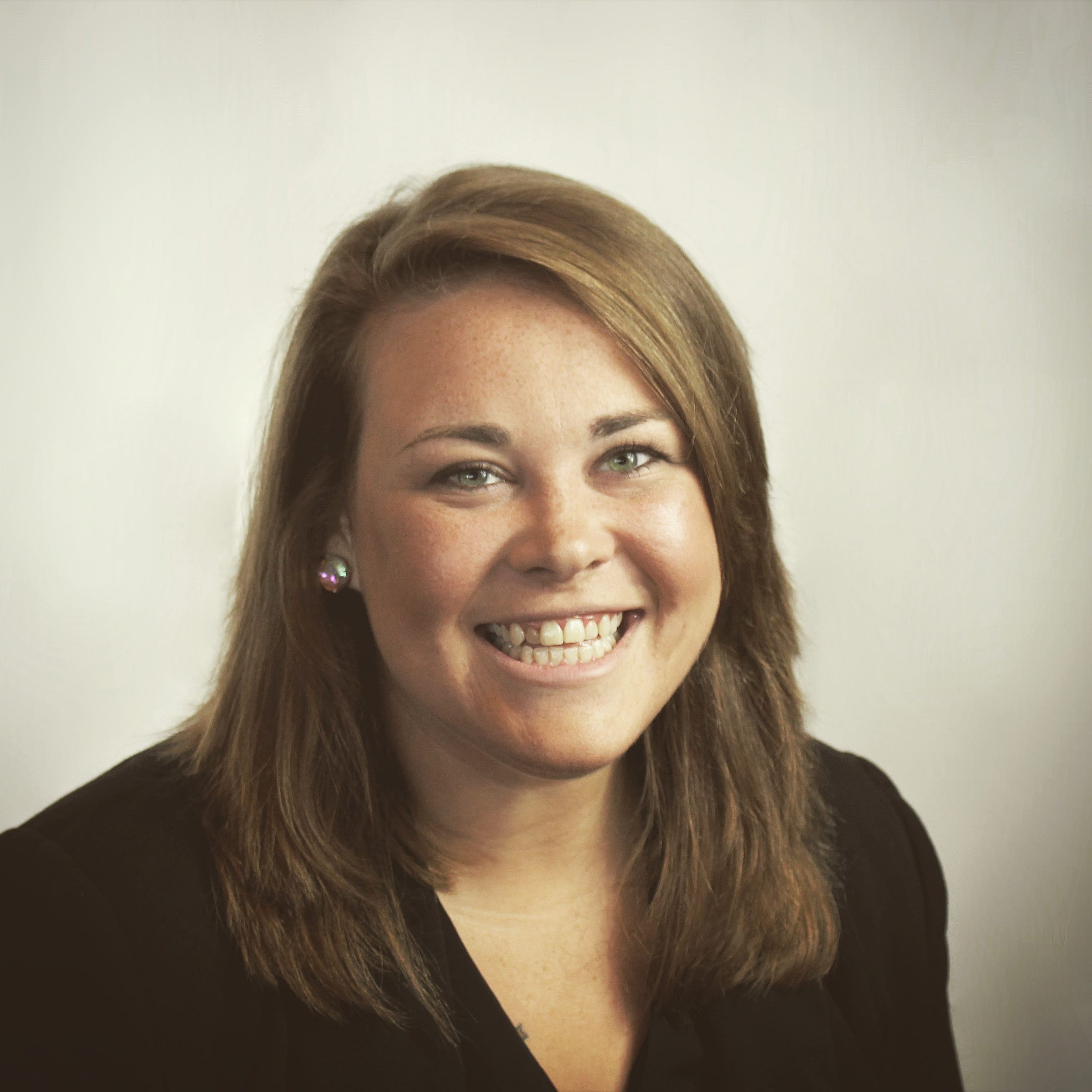 Shannon Lee – Medium