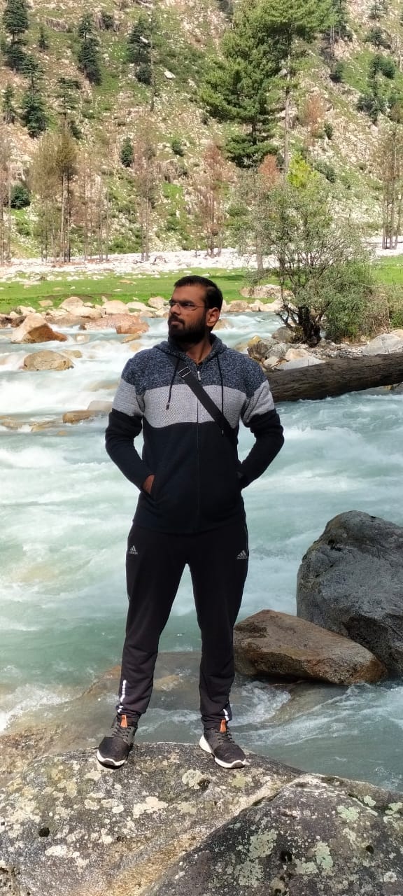 Syed Waqar – Medium