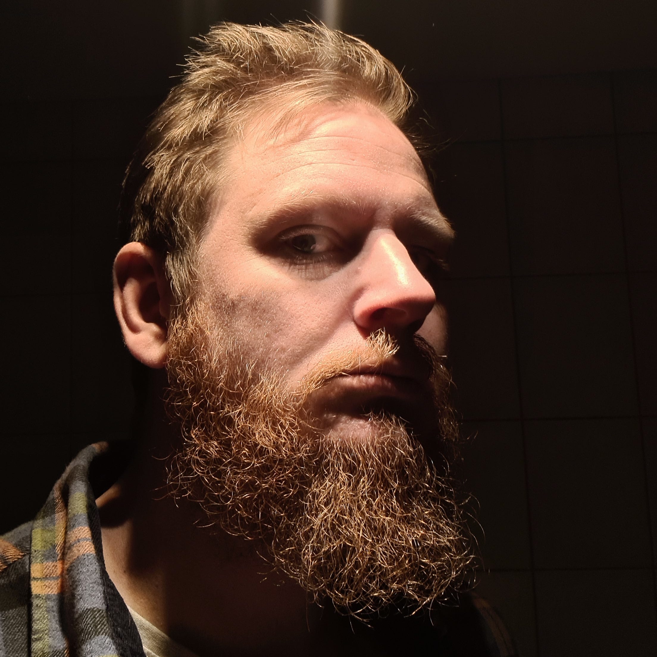 Alexander Vasbotn Røyne-Helgesen – Medium