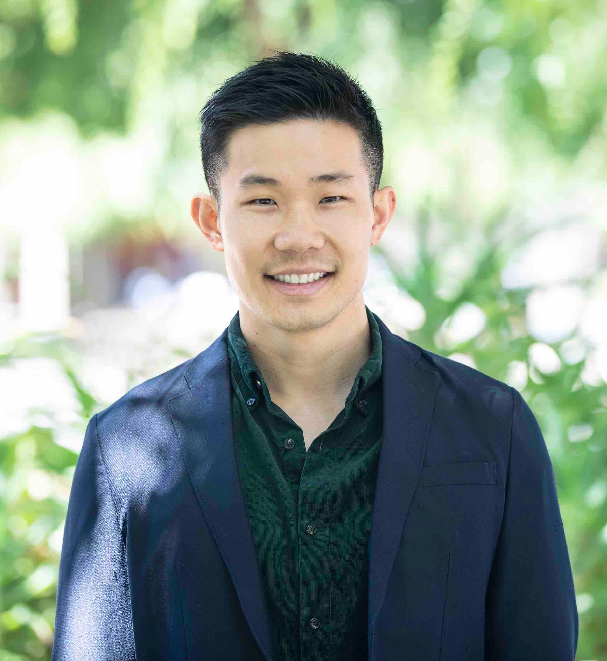 Marty Tommy Chen – Medium