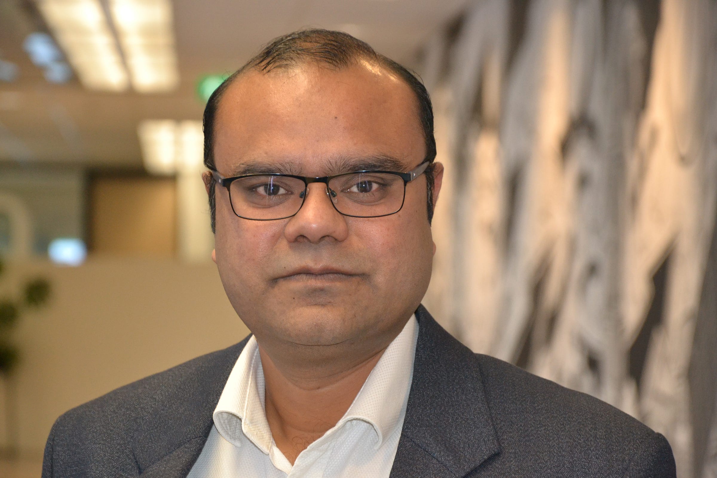Alok Saxena – Medium