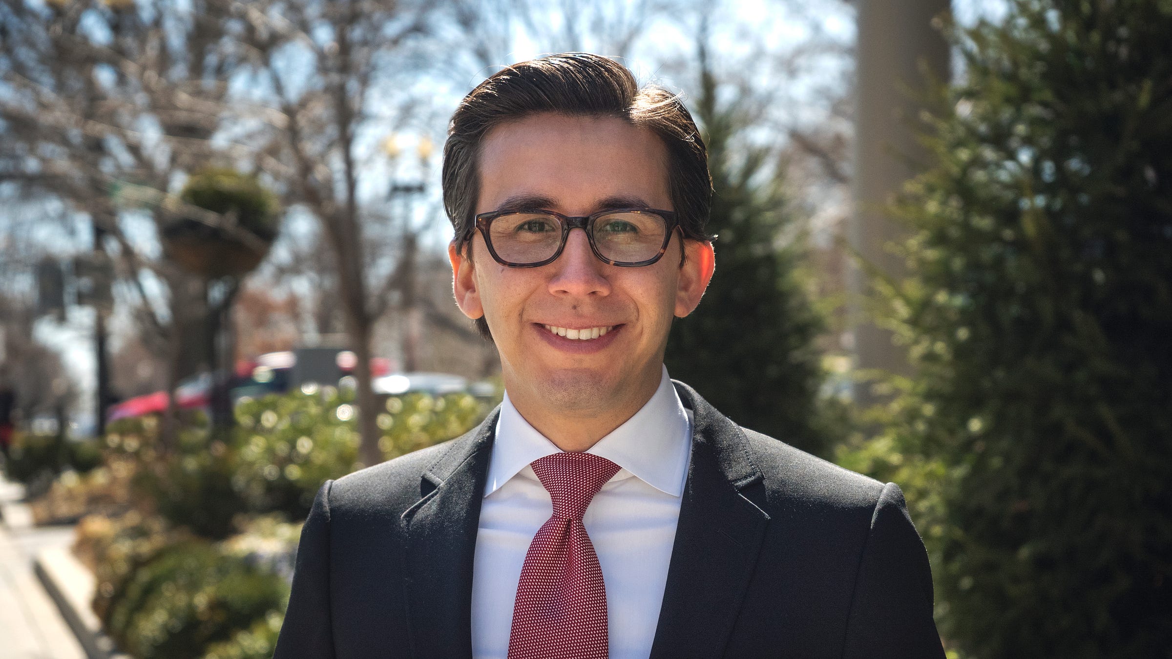 Thomas Sanchez – Medium