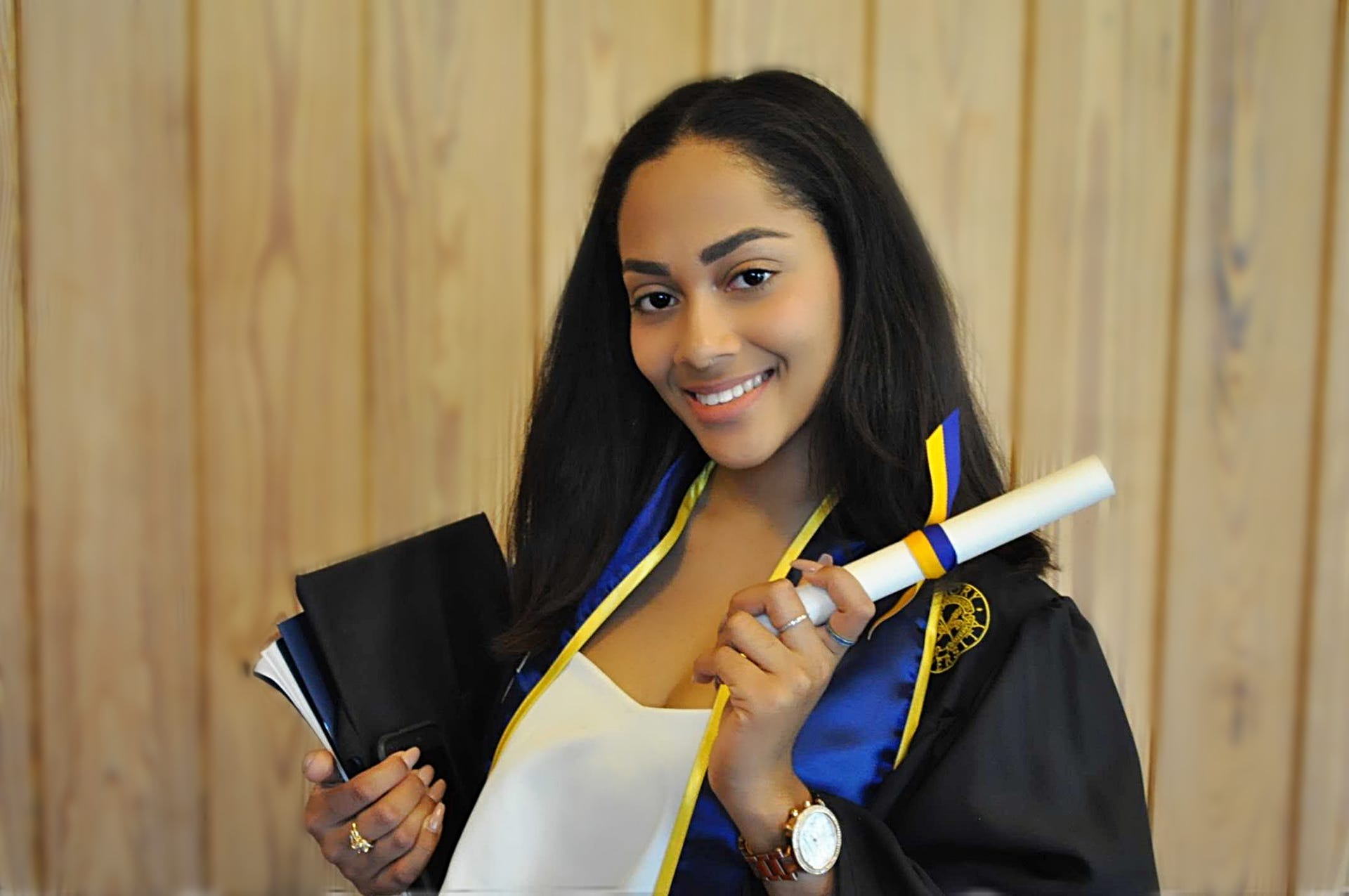 Shachy Rivas – Medium