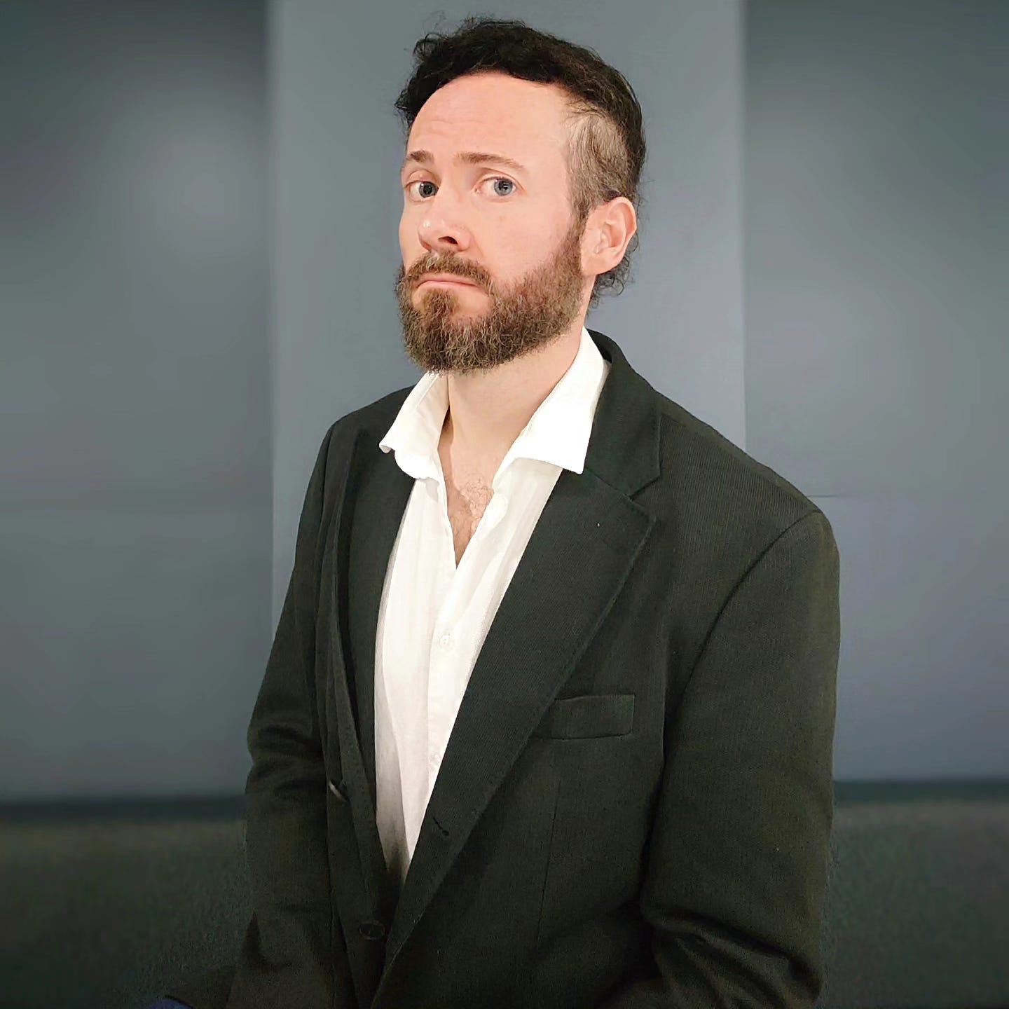 Daniel Lyddon – Medium