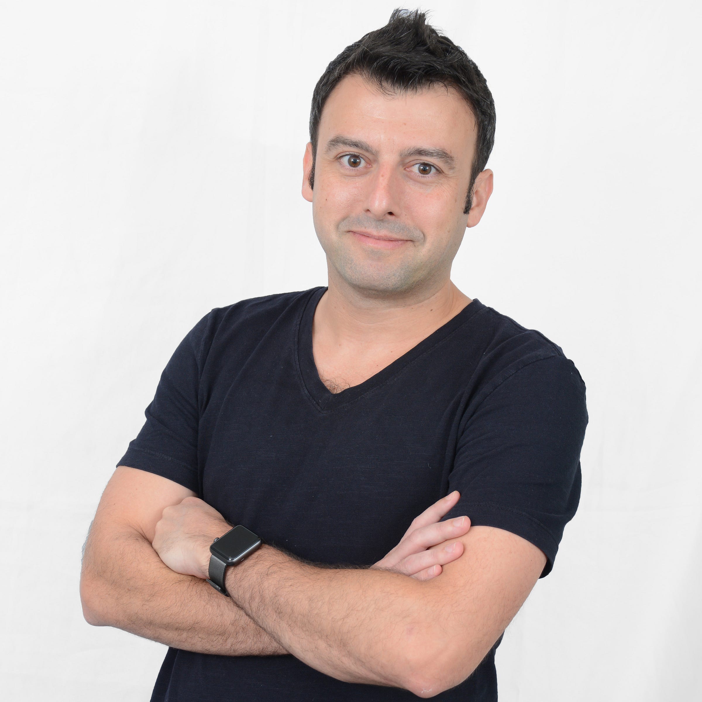 Hugo Bernardo – Medium