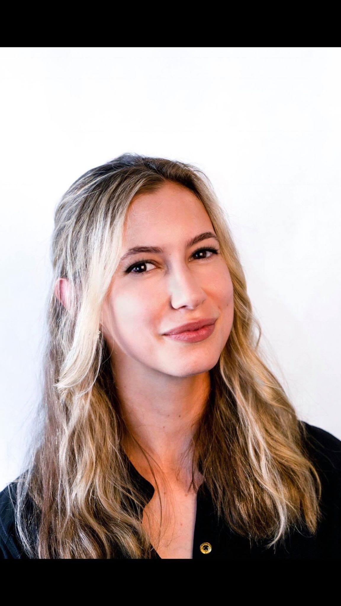 Amber Roberts – Medium