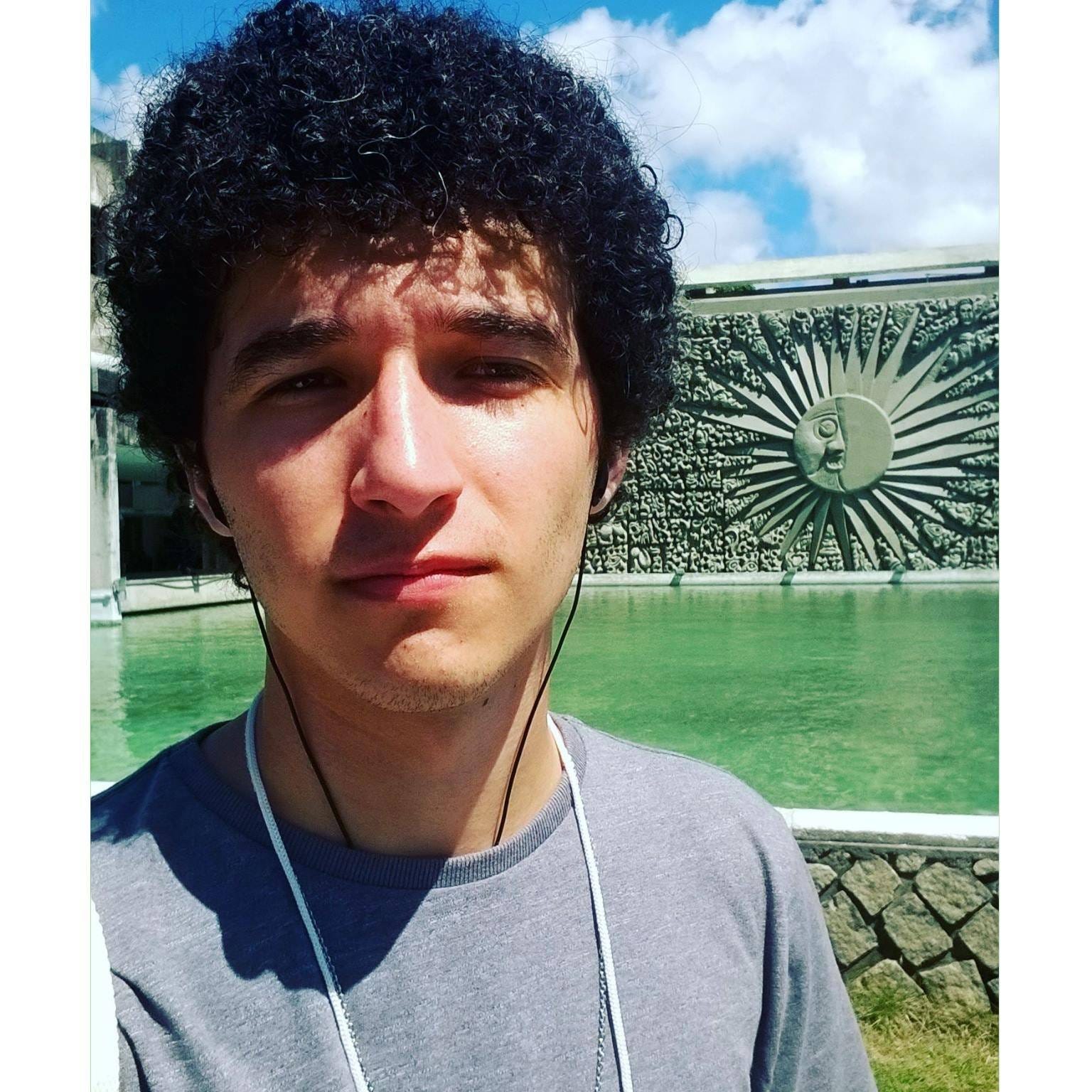 About – Luan Felipe – Medium