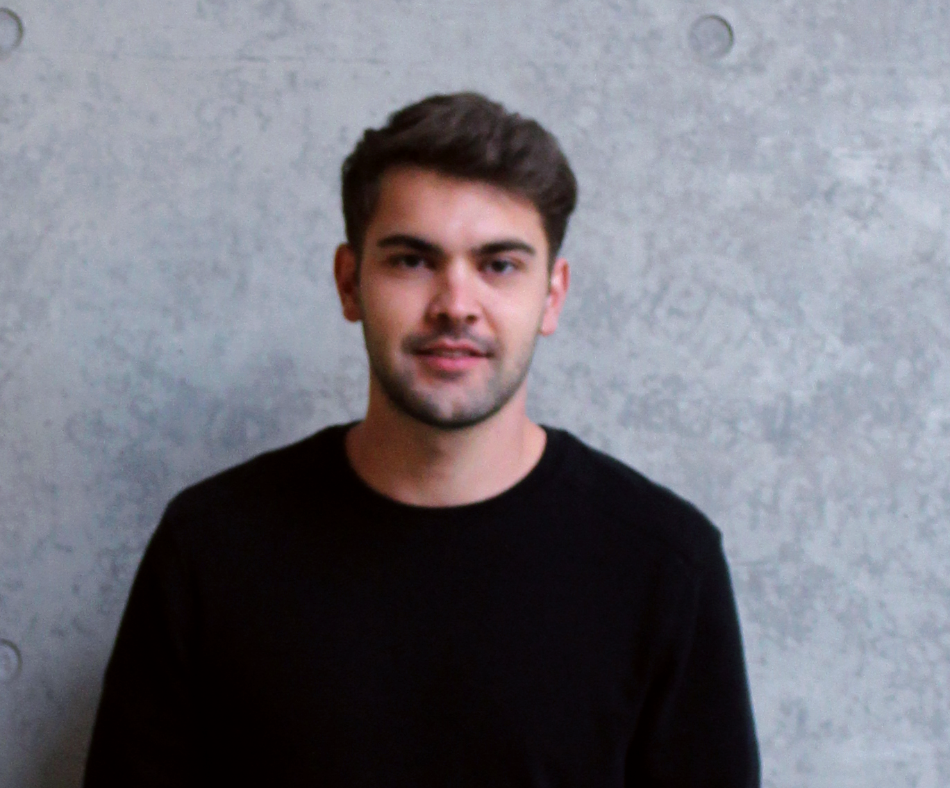 Raphael Helmreich – Medium