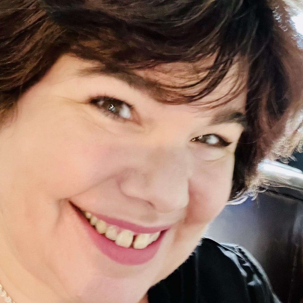 Kim Perry – Medium